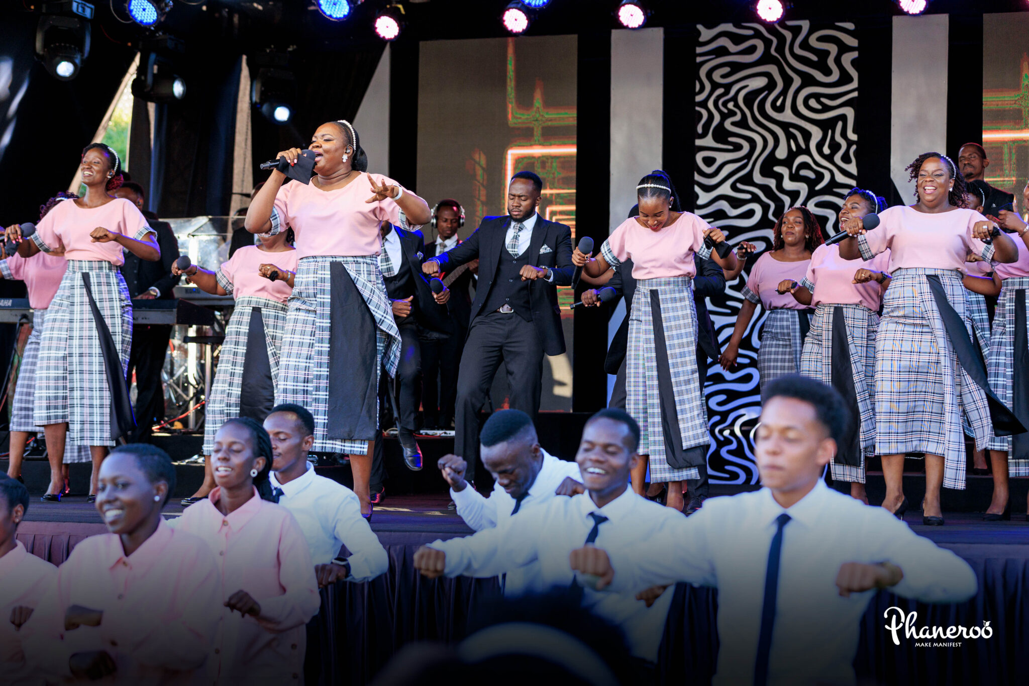 Phaneroo – Make Manifest